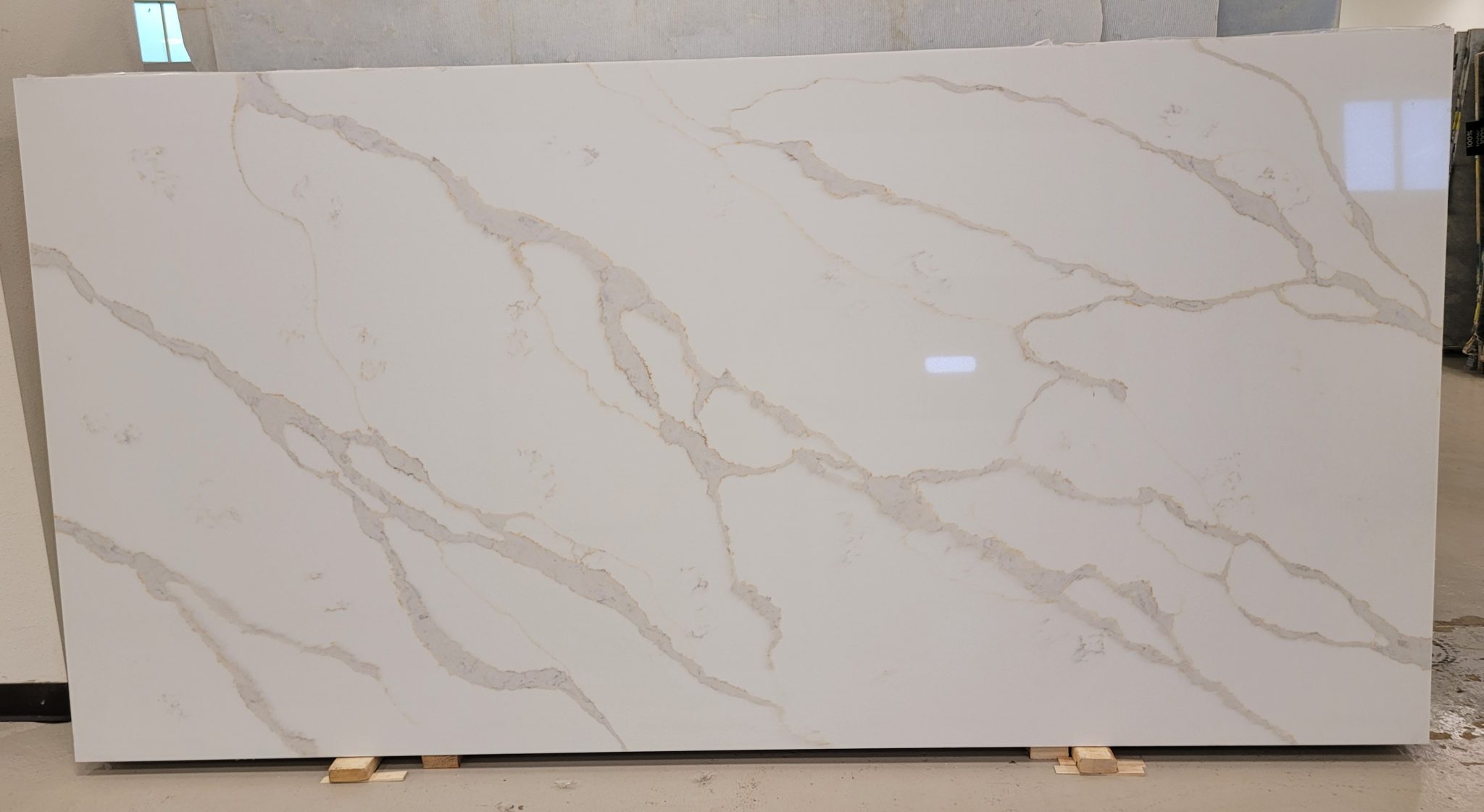 Quartz Kitchen Countertops and Vanities in Milwaukee - Granite